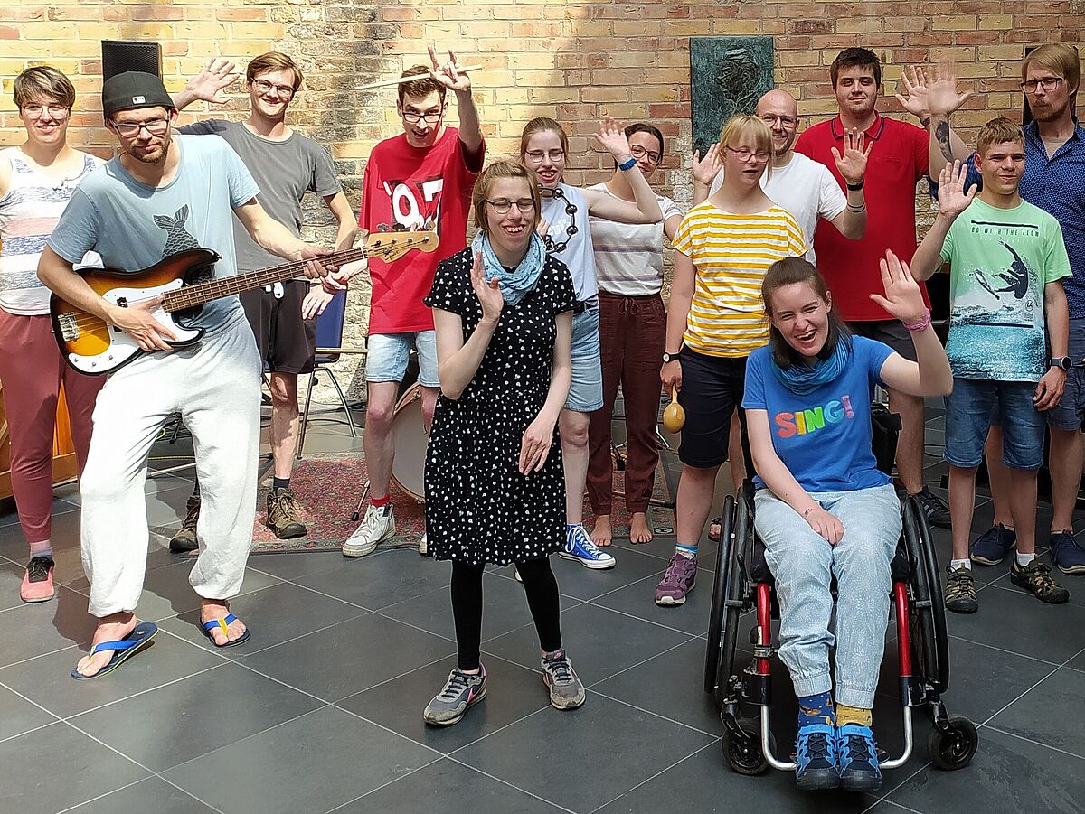 „Die Coole Meute“ erhält eine Spende von 2.000 Euro - hmt Hochschule ...